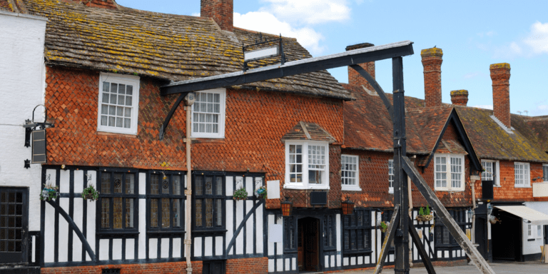 8 Fun Things to Do in Crawley | Bishop’s Move